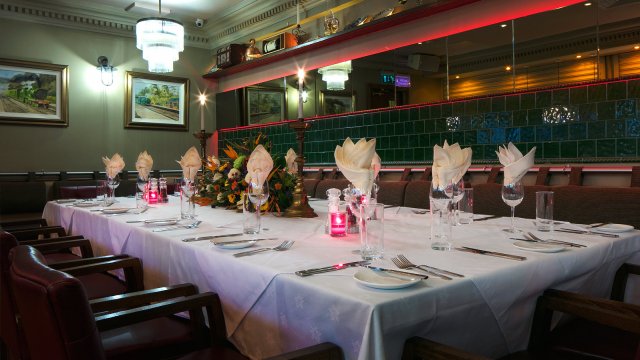 A La Carte Menu | 1900 Bar and Restaurant
